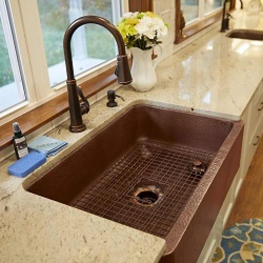 Best Farmhouse Sink in 2021 - Reviews and Guide